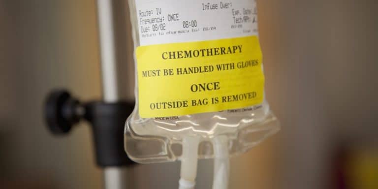 Mengobati Kanker: Pilihan Perawatan Medis dan Alami • Deherba.com